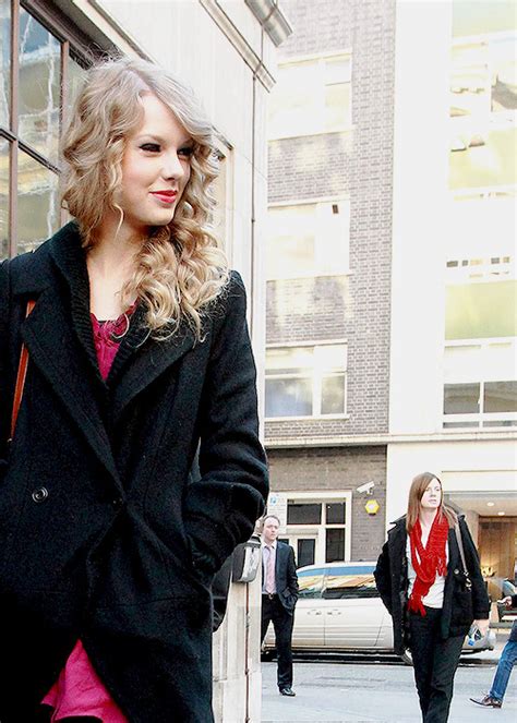 Taylor Swift Fan Account On Tumblr