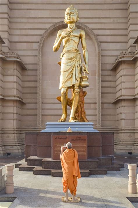 Nilkanth Varni Megaconstrucciones Extreme Engineering