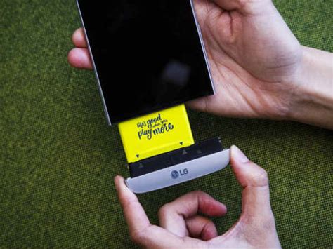 Dual Camera Modular Design And Other Smartphone Trends We Ve Seen In Gizbot News