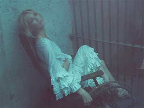 Photograph By Travis Teate Model Lara Lill Mua Jonny Sherwood Hair Lauren Moser Photoshoot