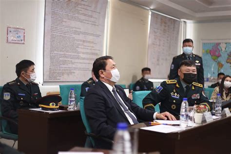 БАТЛАН ХАМГААЛАХЫН САЙД САНСАР ЦЭРГИЙН ХОТХОНД АЖИЛЛАЛАА Засгийн газрын гишүүн Батлан