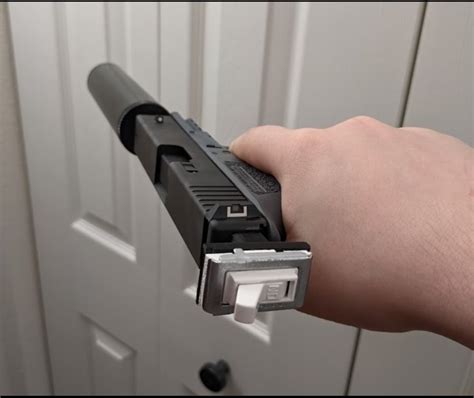 White On Twitter The Glock Switch Https T Co EDGChULlD Twitter