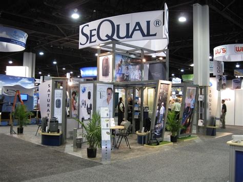 Sequal Technologies 30 X 30 Focus Displays