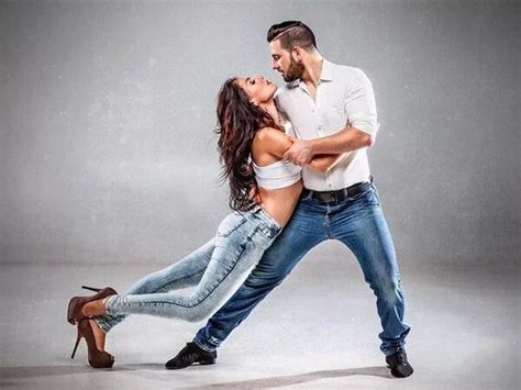 Новогодний декор своими руками 125 идей украшения дома к Новому году 2020 Крестик