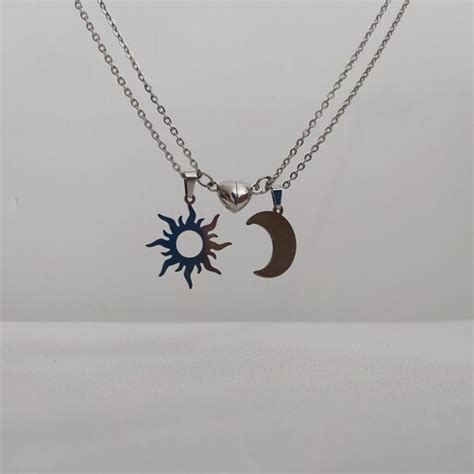 خرید و قیمت گردنبند ست ماه و خورشید با قلب مگنتی رنگ ثابت جنس استیل