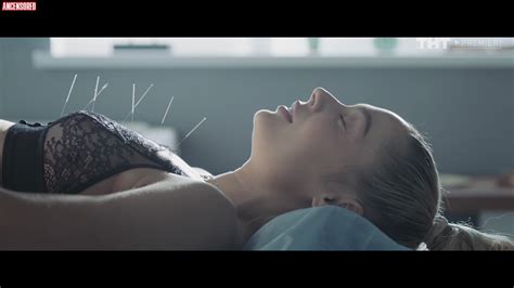 Голая Наталья Рудова в Be Happy