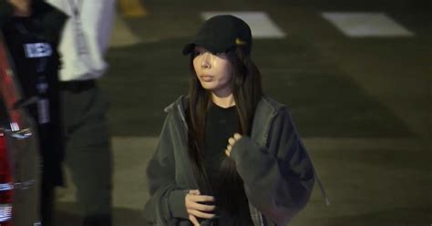 일행 팬 폭행 논란 가수 제시 6시간 반 경찰 조사받고 귀가