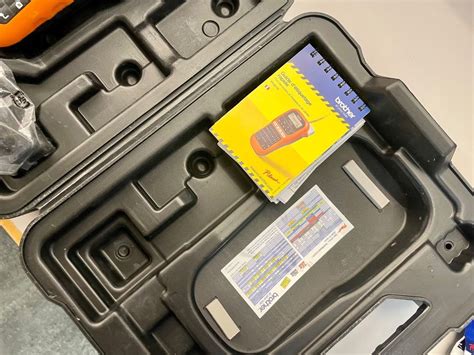 Beschriftungsgerät P Touch Brother E110 mit Schriftbandkasse Gebraucht in Aarau für CHF 95