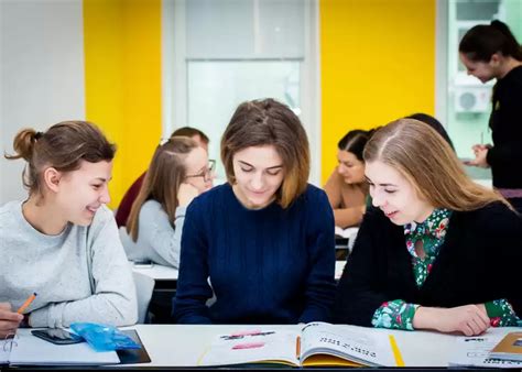 Project 12 Проджект 12 Львів — курси англійської мови рейтинг школи Project 12 у Львові на