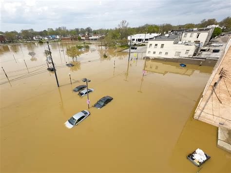 12 Dead As Significant Severe Weather Flash Flooding Tear Through Parts Of Us Emirates News