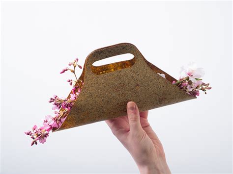 Microalgae Packaging Becomes Biostimulant After Use Yanko Design