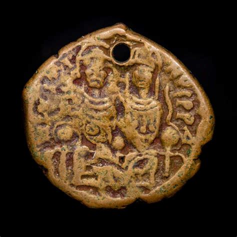 Justino Ii Con Sofia 565 578 Æ Medio Follis Theoupolis Antioquia Lucernae Numismática