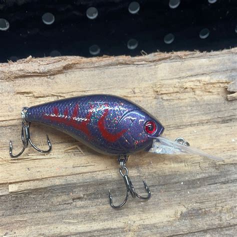 15 Dd Junebug Red Blackjack Lures