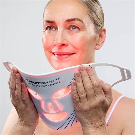 Currentbody Skin Led Light Face Mask Toningsenhet Cbd8235 Hvit