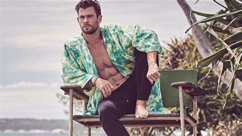 Chris Hemsworth LadyBoners