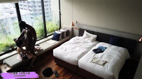 广西绿帽男首次给娇小媚黑淫妻找巨型粗壮黑人玩肏,大肉棒一步到胃爽翻天 Eporner 广西绿帽男首次给娇小媚黑淫妻找巨型粗壮黑人玩肏,大肉棒一步到胃爽翻天 Eporner