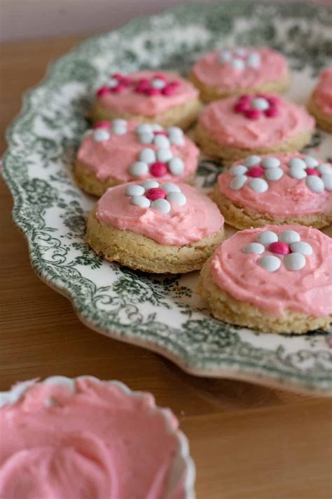 Daisy Sugar Cookies Frolic And Fare