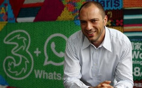 Conheça um pouco da vida de bilionário do criador do WhatsApp TecMundo