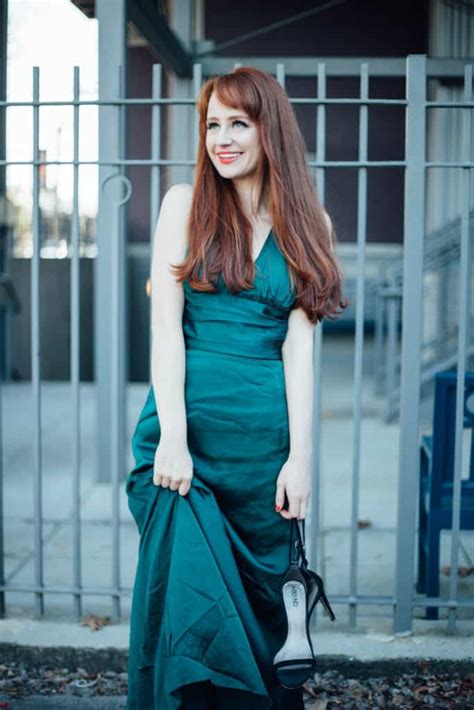 How To Find The Perfect Prom Dress For Your Red Hair