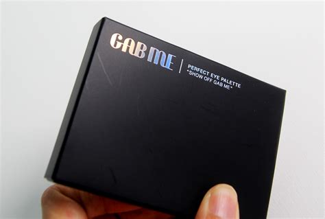 블랙컬러가 돋보이는 아이새도우 파레트 코스메틱 패키지 박스메이커스팩토리엠 박스제작 전문업체