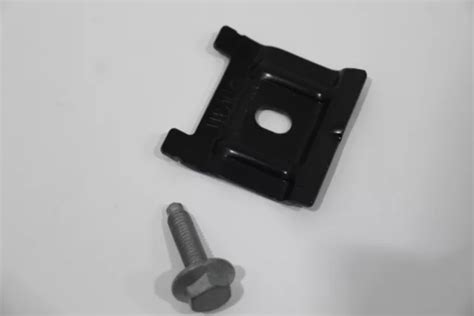 Vw Scirocco 137 1k8 Battery Hold Down Clamp And Bolt New 1j0803219 £23