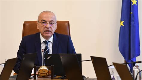 Гълъб Донев обсъди с шефовете на „ЛУКОЙЛ“ възможностите за намаляване цените на горивата Big5 Bg