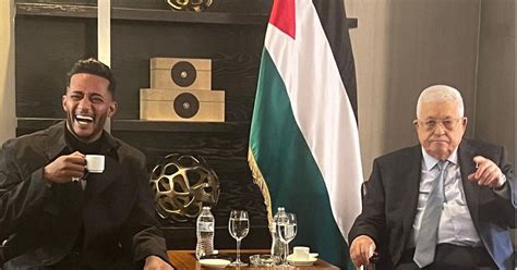 محمود عباس يستقبل محمد رمضان ويثير جدلا واسعا شاهد