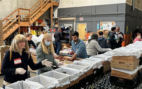 Sf Marin Food Bank December 10 2022 Gay For Good Lgbtq Volunteer
