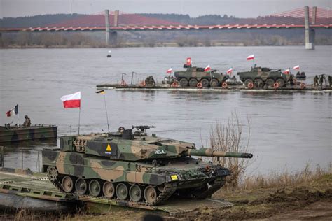 Дуда хоче запропонувати країнам НАТО збільшити витрати на оборону Європейська правда