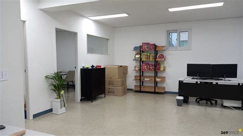 심플함과 가성비를 겸비한 스타트업 사무실 인테리어