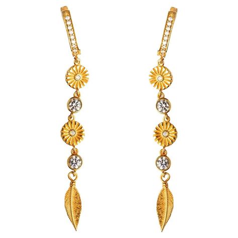 Round Daisy Leaf Tip Earrings For Sale At 1stdibs