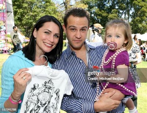 Rena Sofer Husband Sanford Bookstaver And Daughter Photo By Michael News Photo Getty Images