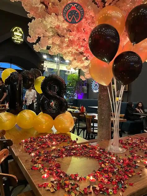 رزرو کافه برای تولد در رستوران دیبارو در تهران در محیطی خاص