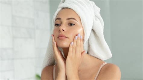 25 Daftar Masker Wajah Yang Manjur Untuk Hilangkan Komedo Dan Tekstur