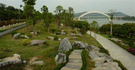 The Chinese Garden Nanning Bridge Yongjiang River Side Park In Nanning