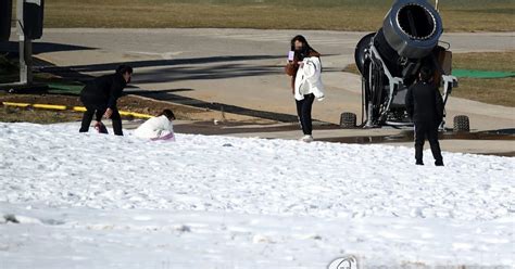 하얀 눈밭의 겨울 낭만