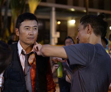 刘德华为新电影换造型，一下子年轻了十岁！ 搜狐大视野 搜狐新闻