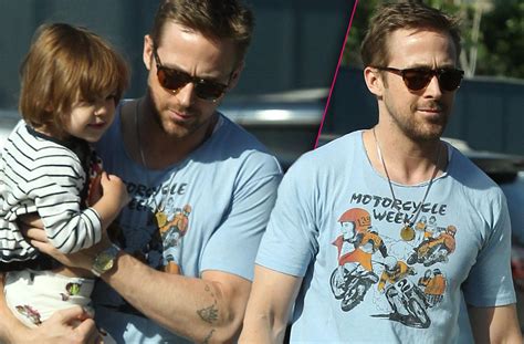Pics Ryan Gosling Spotted Out With Daughter Esmerelda
