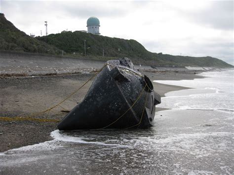 御前崎海岸に謎の巨大漂着物が…！！ Ufo？御前崎海岸に謎の巨大漂着物が…【画像あり】 Naver まとめ