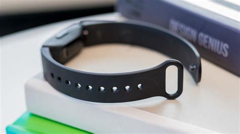 Fitbit Inspire Review A Basic Fitness Tracker At A Basic Price Tech Advisor