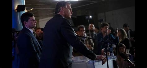 Болсонару обнародовал свою программу за 13 часов до начала второго тура выборов