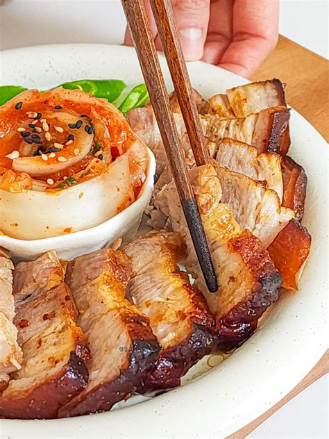 보쌈과 수육 맛있게 삶는법 돼지고기 삼겹살 앞다리살 수육 콜라 없이 삶기 네이버 블로그