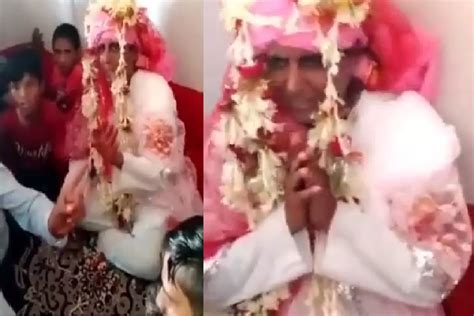 बिहार के गया जिले में स्टेज पर दूल्हे की पिटाईनकली बाल लगाकर दूसरी