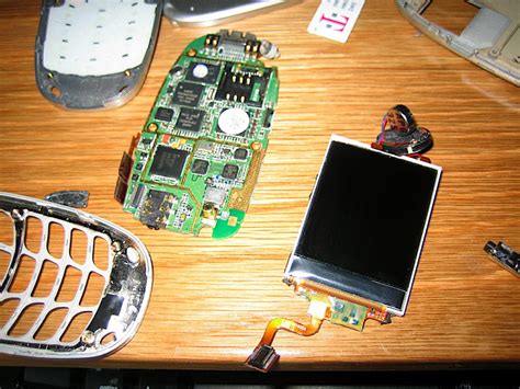 Samsung Sgh E105 Phone Teardown Pictures