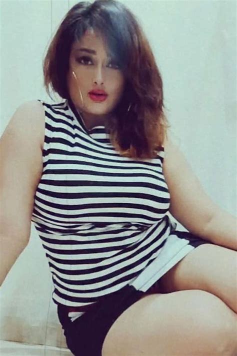 Kiran Rathore Photo Gallery Suryan FM