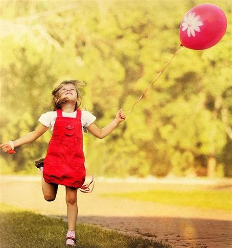 ЧИТАЕМ ВМЕСТЕ С ДЕТЬМИ Сказка Девочка и воздушный шарик Жила была девочка Однажды ей