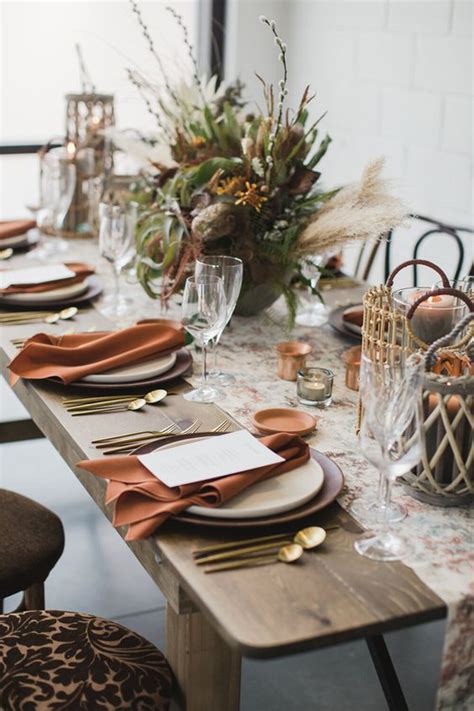 Traditional And Rustic Christmas Table Setting Ideas HomeMydesign