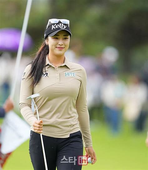 Ina Yoon Welcome To The Show Seoulsisters