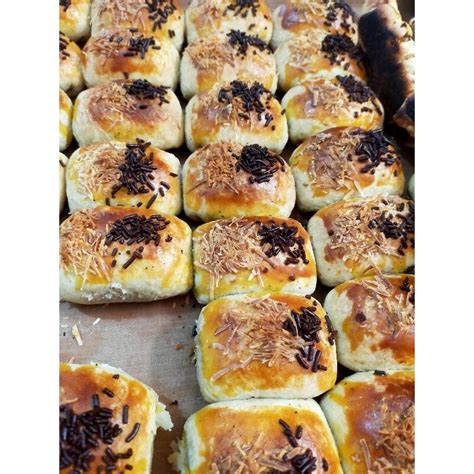 Jual Bolen Melted Lumer Pisang Raja Premium Choco Roll Choco Cheese