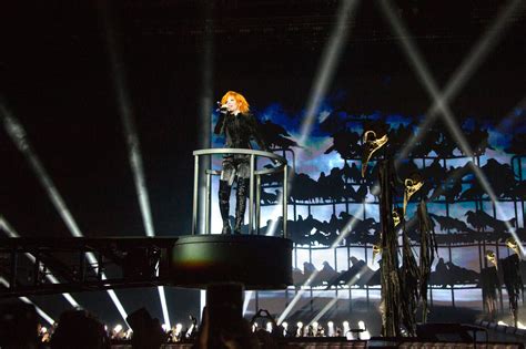 Mylène Farmer Concerts Infos Et Actualités En Direct Le Parisien